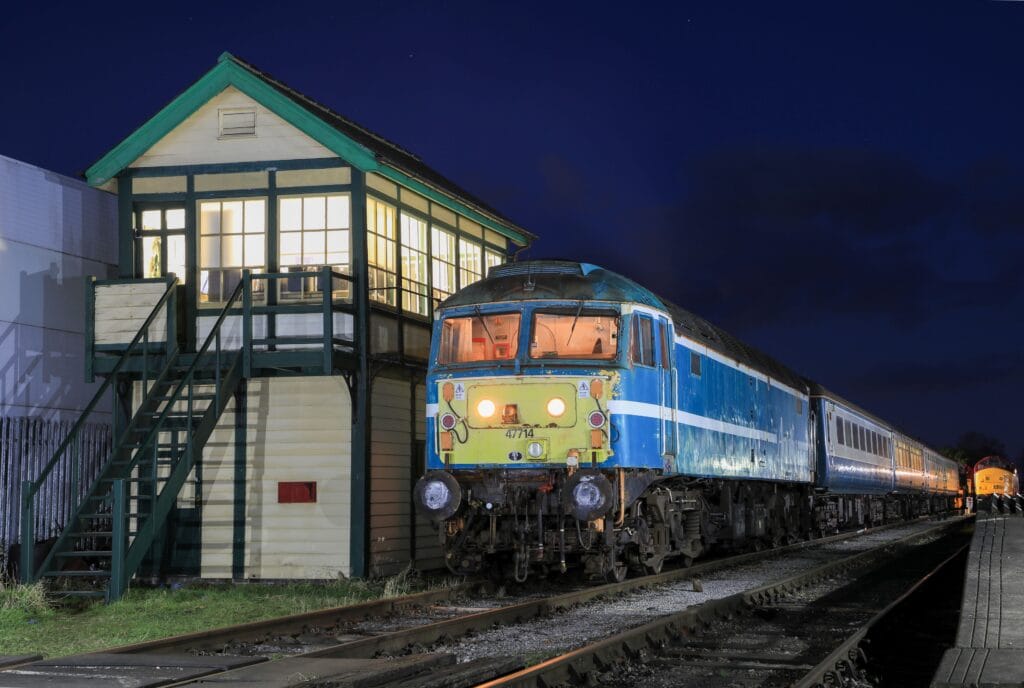 Wensleydale Railway Holds Evening Photo Shoot For Railway Photographers ...